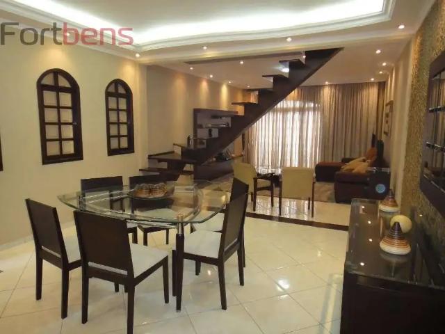 Casa / Sobrado para Venda em Caieiras/SP Laranjeiras 4 Quartos