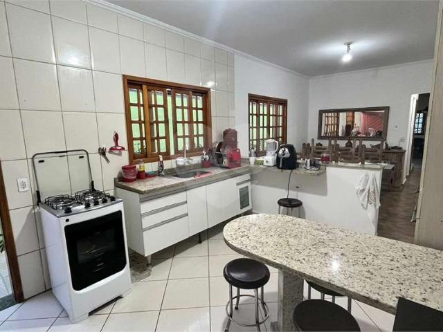 Casa / Sobrado para Venda em Cajamar/SP São Luiz Polvilho 4 Quartos