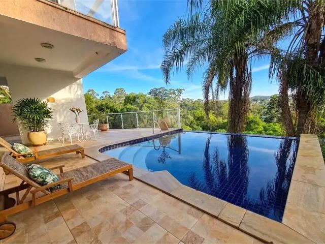 Casa / Sobrado para Venda em Cajamar/SP Serra dos Lagos Jordanésia 4 Quartos