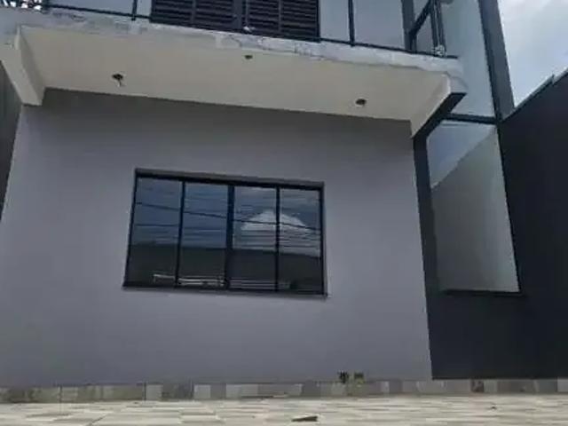 Casa / Sobrado para Venda em Cajamar/SP Portais Polvilho 2 Quartos