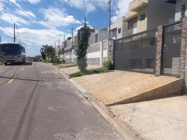 Casa / Sobrado para Venda em Cajamar/SP Portais Polvilho 3 Quartos