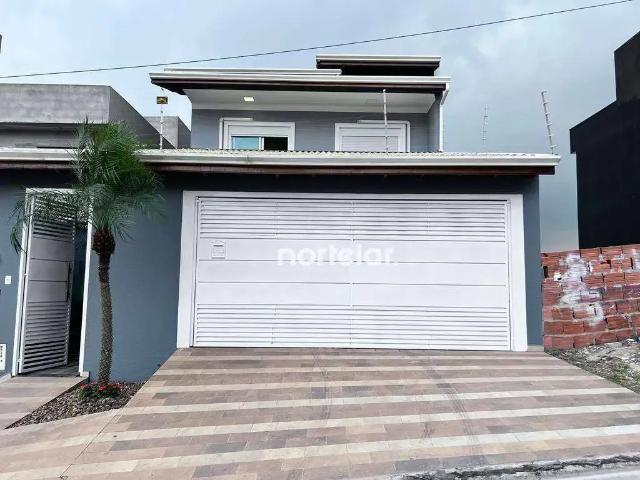 Casa / Sobrado para Venda em Cajamar/SP Portais Polvilho 3 Quartos