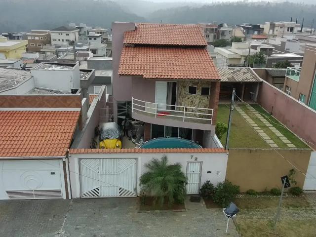 Casa / Sobrado para Venda em Cajamar/SP Portais Polvilho 3 Quartos