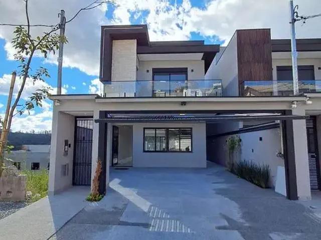 Casa / Sobrado para Venda em Cajamar/SP Portais Polvilho 3 Quartos