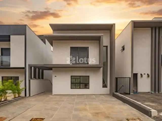 Casa / Sobrado para Venda em Cajamar/SP Portais Polvilho 3 Quartos