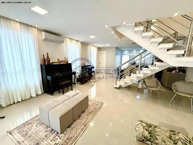 Casa / Sobrado para Venda em Cajamar/SP Portal dos Ipês 4 Quartos