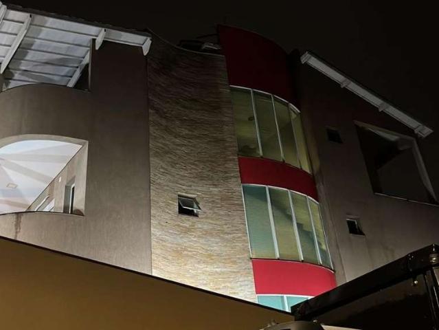 Casa / Sobrado para Venda em Cajamar/SP Paraíso Polvilho 4 Quartos