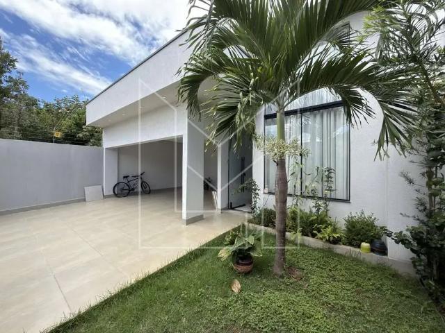 Casa / Sobrado para Venda em Caldas Novas/GO Turista I 3 Quartos