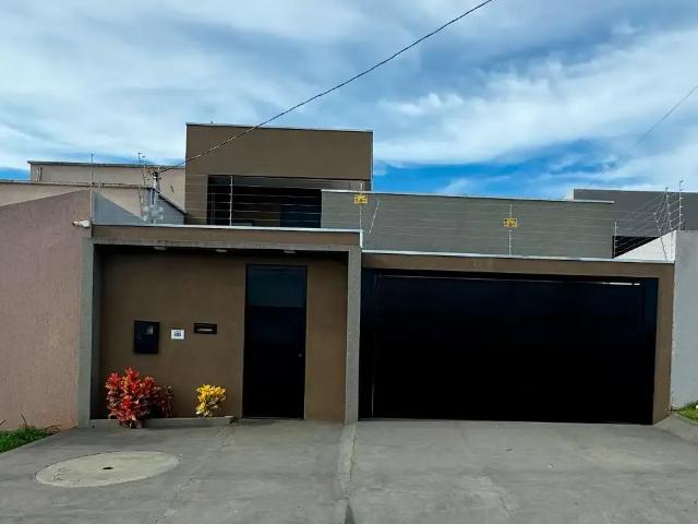 Casa / Sobrado para Venda em Caldas Novas/GO Turista II 3 Quartos
