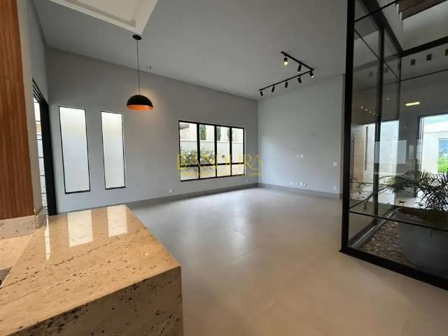 Casa / Sobrado para Venda em Caldas Novas/GO Turista II 3 Quartos