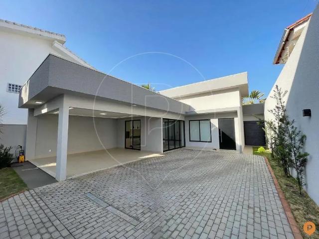 Casa / Sobrado para Venda em Caldas Novas/GO Bandeirante 3 Quartos