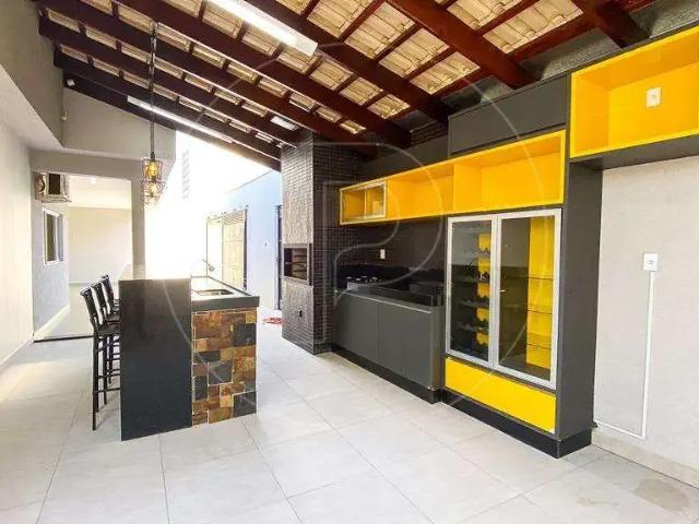 Casa / Sobrado para Venda em Caldas Novas/GO Bandeirante 3 Quartos