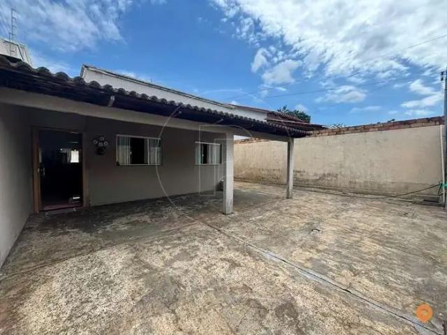 Casa / Sobrado para Venda em Caldas Novas/GO Caldas Do Oeste 3 Quartos