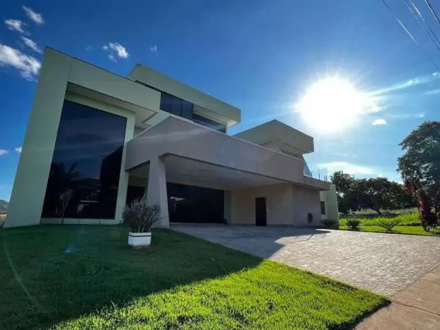 Casa / Sobrado para Venda em Caldas Novas/GO Centro 4 Quartos