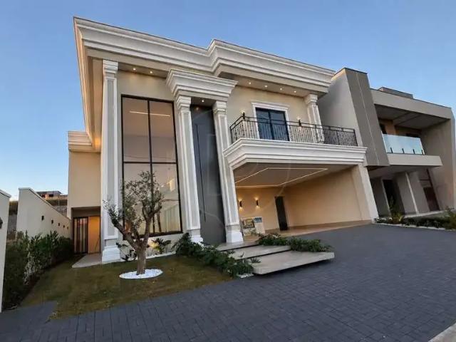 Casa / Sobrado para Venda em Caldas Novas/GO Cidade das Flores 4 Quartos