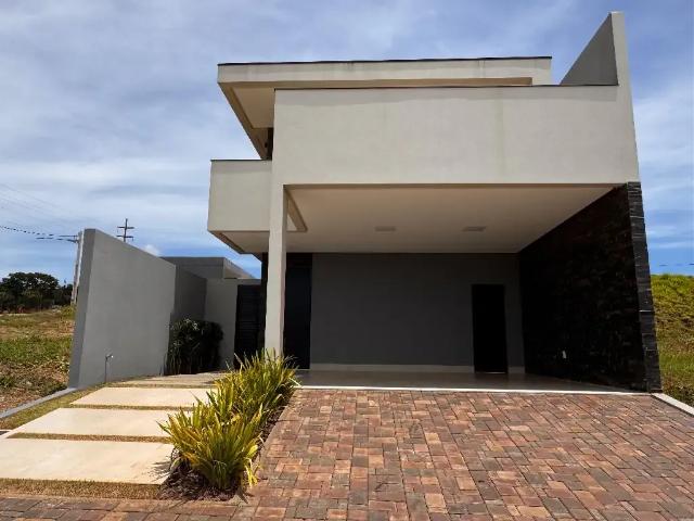 Casa / Sobrado para Venda em Caldas Novas/GO Cidade das Flores