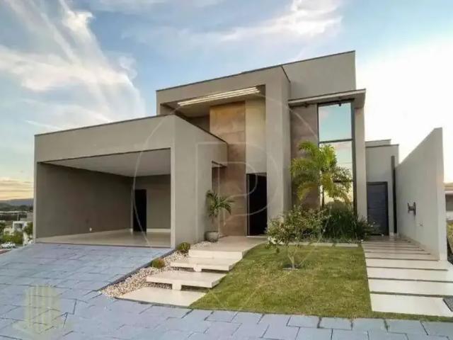 Casa / Sobrado para Venda em Caldas Novas/GO Cidade das Flores 3 Quartos