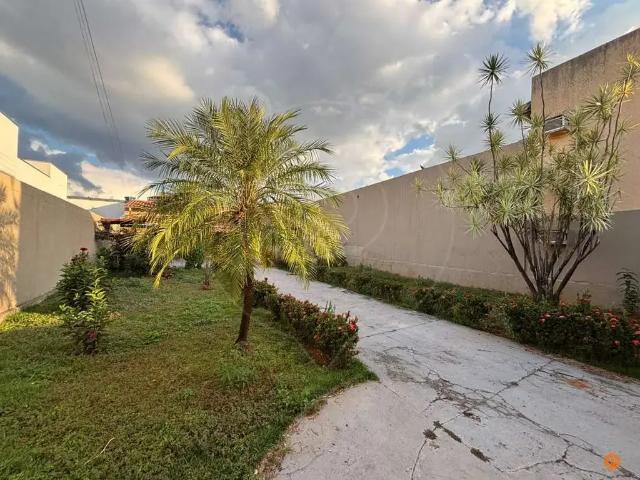Casa / Sobrado para Venda em Caldas Novas/GO Estância Itaguaí 2 Quartos