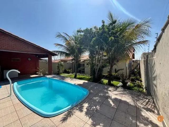 Casa / Sobrado para Venda em Caldas Novas/GO Estância Itaguaí 3 Quartos