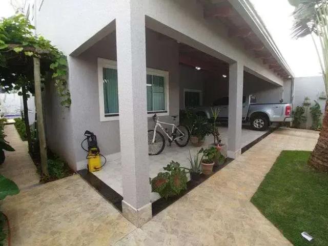 Casa / Sobrado para Venda em Caldas Novas/GO Estância Itaguaí 3 Quartos