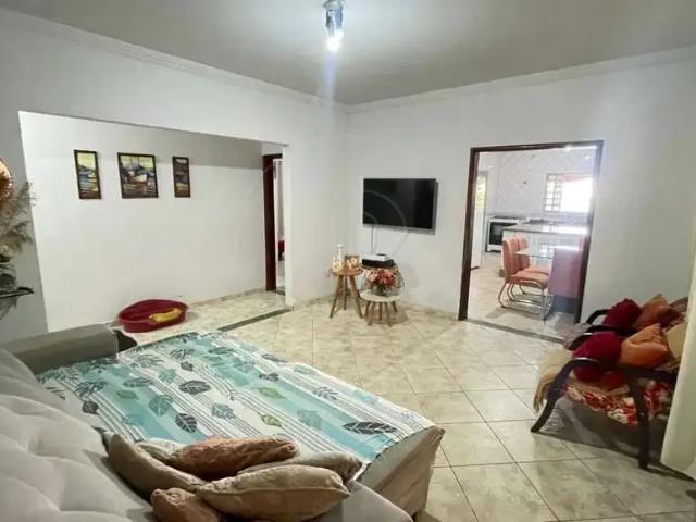 Casa / Sobrado para Venda em Caldas Novas/GO Estância Itajá 4 Quartos