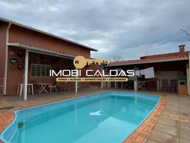 Casa / Sobrado para Venda em Caldas Novas/GO Estância Itanhangá 3 Quartos