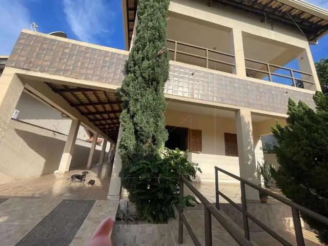 Casa / Sobrado para Venda em Caldas Novas/GO Estância Itanhangá 4 Quartos