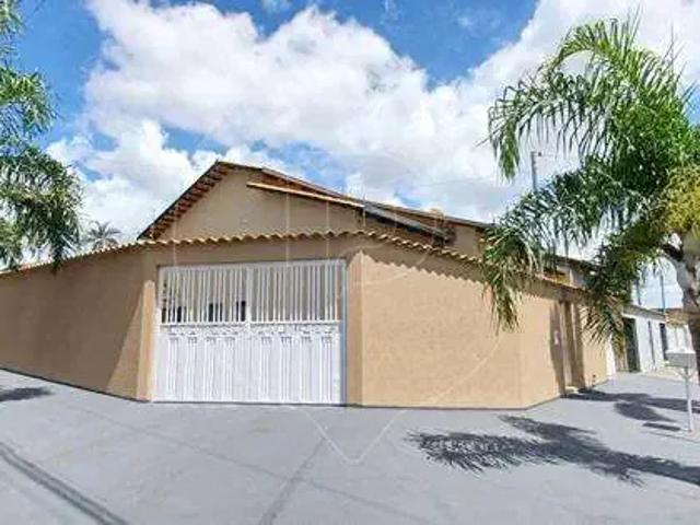 Casa / Sobrado para Venda em Caldas Novas/GO Itaguaí III 3 Quartos