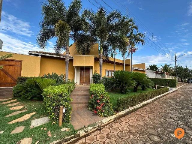 Casa / Sobrado para Venda em Caldas Novas/GO Jardim Metodista 4 Quartos