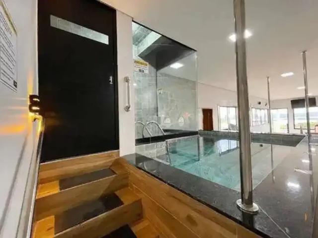 Casa / Sobrado para Venda em Caldas Novas/GO Lago Sul 4 Quartos