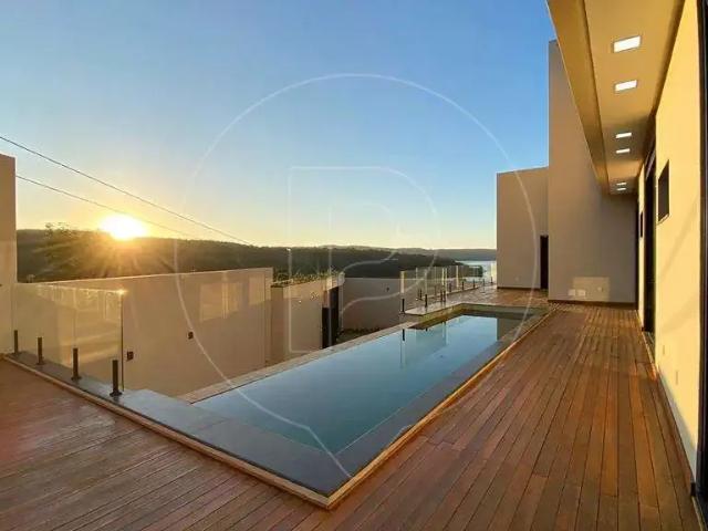 Casa / Sobrado para Venda em Caldas Novas/GO Lago Sul 5 Quartos