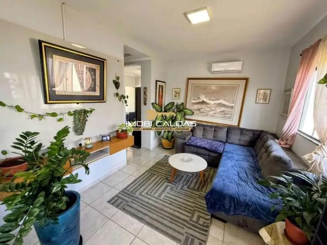 Casa / Sobrado para Venda em Caldas Novas/GO Lago Sul 2 Quartos
