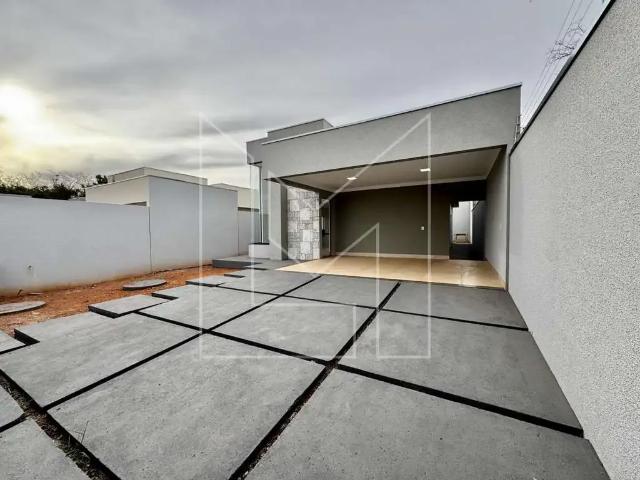 Casa / Sobrado para Venda em Caldas Novas/GO Lago Sul 3 Quartos