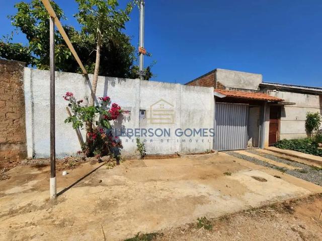Casa / Sobrado para Venda em Caldas Novas/GO Mansões Águas Quentes 2 Quartos