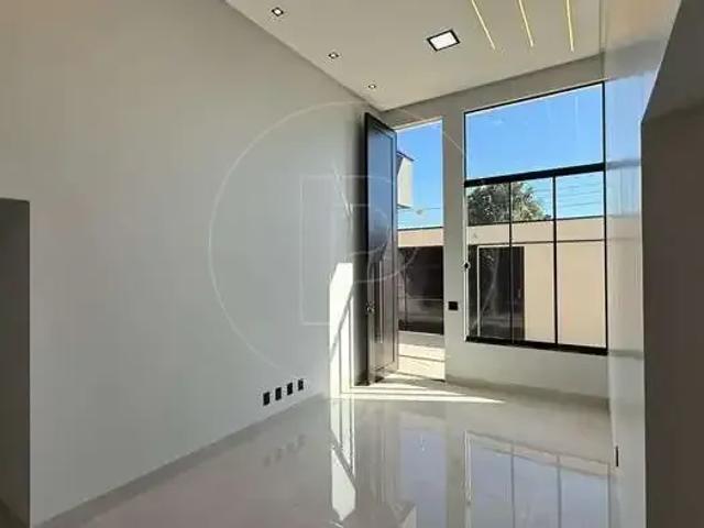 Casa / Sobrado para Venda em Caldas Novas/GO Parque Real 3 Quartos