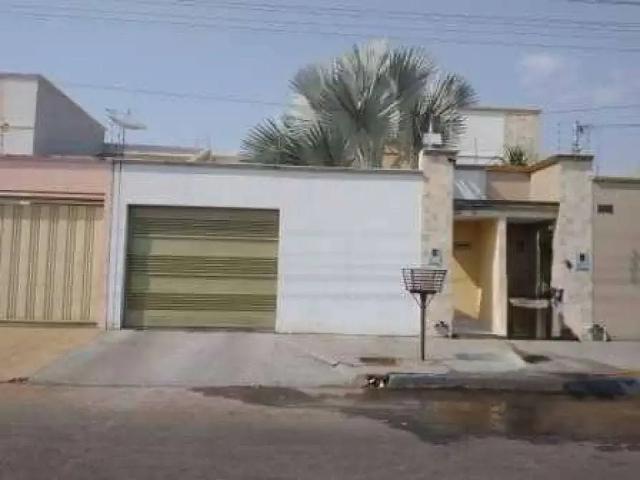 Casa / Sobrado para Venda em Caldas Novas/GO Parque Real 3 Quartos