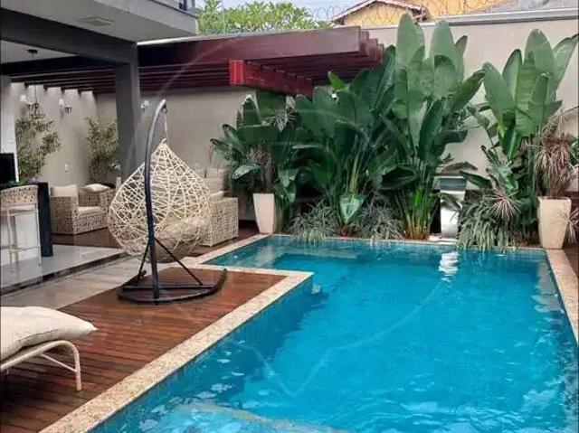 Casa / Sobrado para Venda em Caldas Novas/GO Setor Serrinha 4 Quartos
