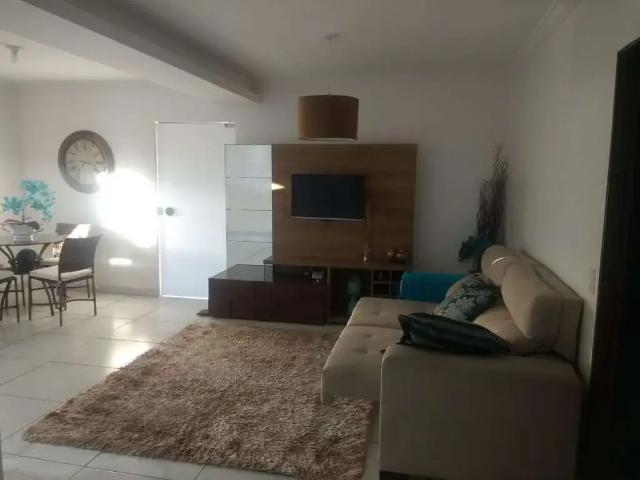 Casa / Sobrado para Venda em Caldazinha/GO Setor Central 3 Quartos