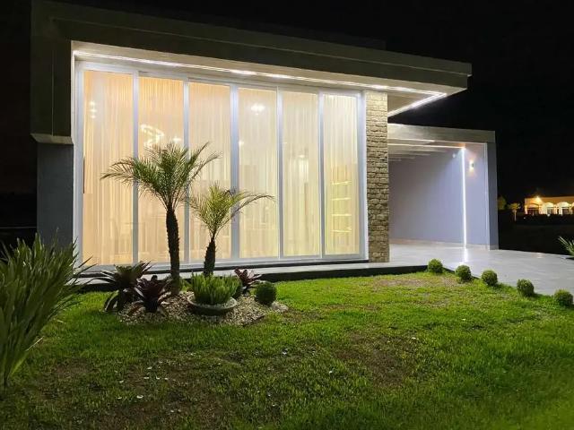 Casa / Sobrado para Venda em Capão da Canoa/RS Arroio Teixeira 4 Quartos