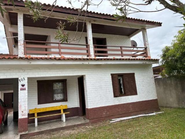 Casa / Sobrado para Venda em Capão da Canoa/RS Arroio Teixeira 4 Quartos