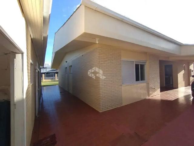 Casa / Sobrado para Venda em Capão da Canoa/RS Arroio Teixeira 5 Quartos