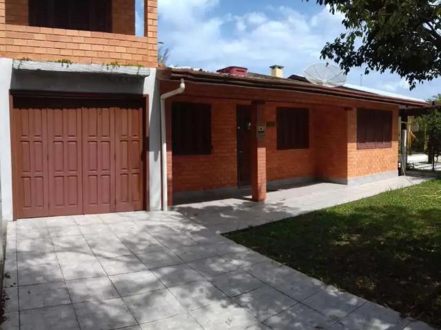 Casa / Sobrado para Venda em Capão da Canoa/RS Arroio Teixeira 3 Quartos