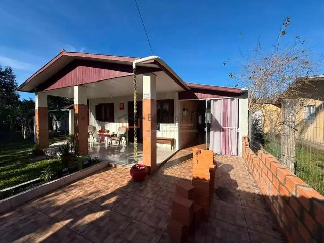 Casa / Sobrado para Venda em Capão da Canoa/RS Capão Novo 3 Quartos