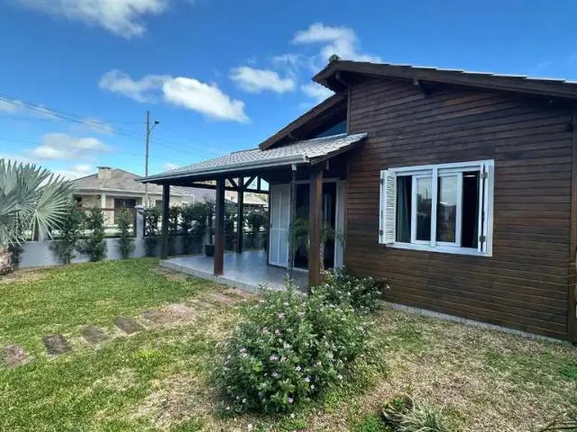 Casa / Sobrado para Venda em Capão da Canoa/RS Capão Novo 2 Quartos