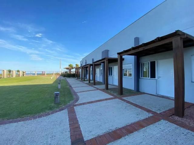 Casa / Sobrado para Venda em Capão da Canoa/RS Capão Novo 2 Quartos