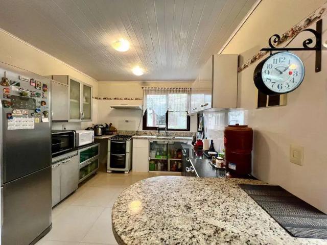 Casa / Sobrado para Venda em Capão da Canoa/RS Capão Novo 4 Quartos