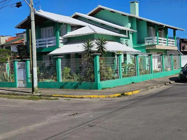 Casa / Sobrado para Venda em Capão da Canoa/RS Capão Novo 5 Quartos