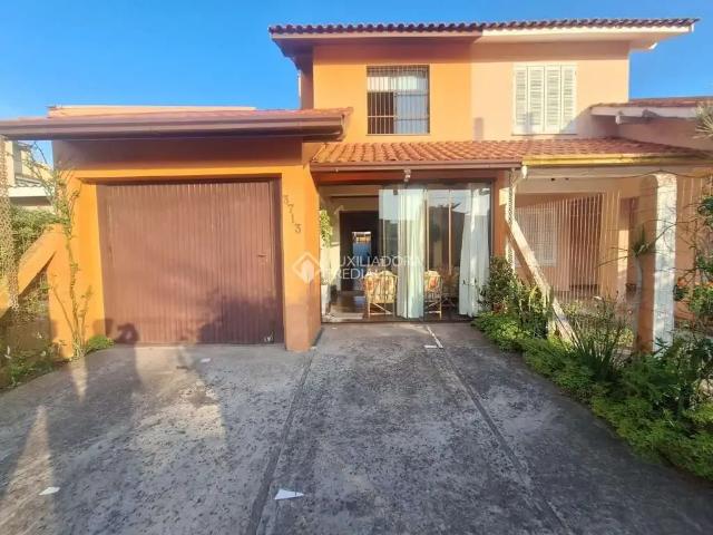 Casa / Sobrado para Venda em Capão da Canoa/RS Centro 2 Quartos