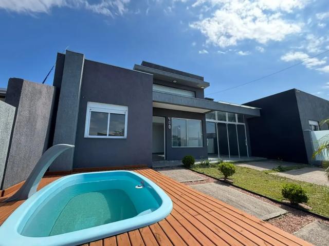 Casa / Sobrado para Venda em Capão da Canoa/RS Centro 3 Quartos