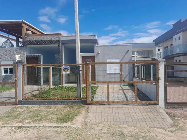 Casa / Sobrado para Venda em Capão da Canoa/RS Jardim Beira Mar 2 Quartos
